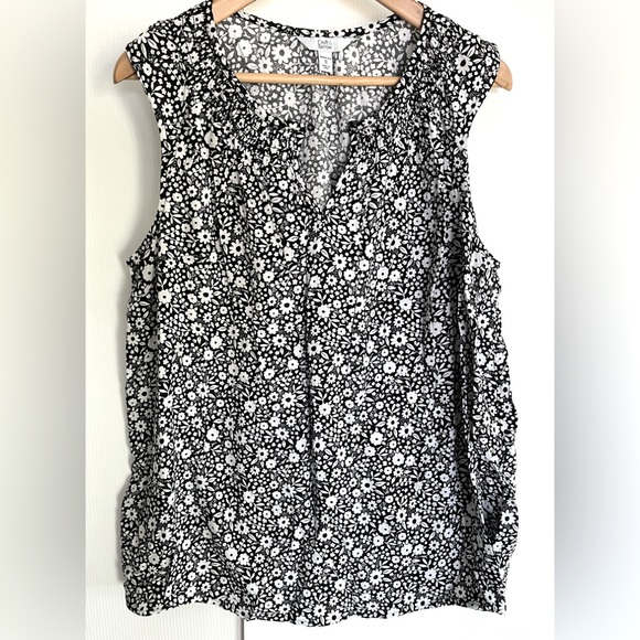 croft & barrow | Tops | Croft Barrow Black Flowered Blouse | Poshmark